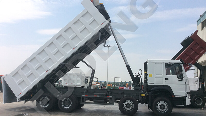 HOWO 371HP 8x4 12 Wheelers Dump Tipper Truck | SINOTRUK Factory Price